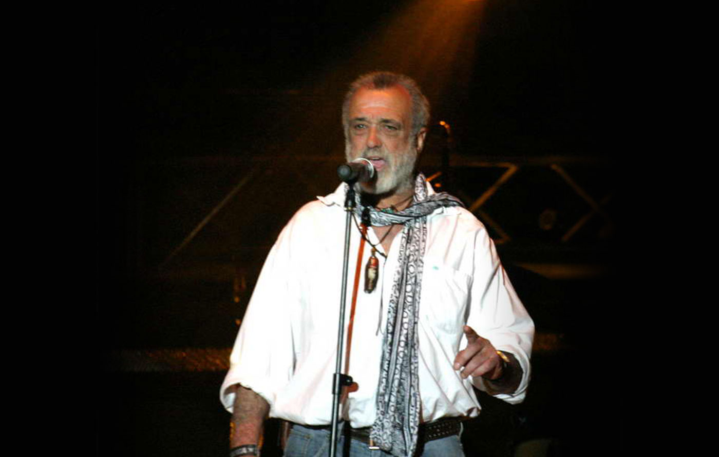 Artistas: Manolillo Chinato - El Dromedario Records